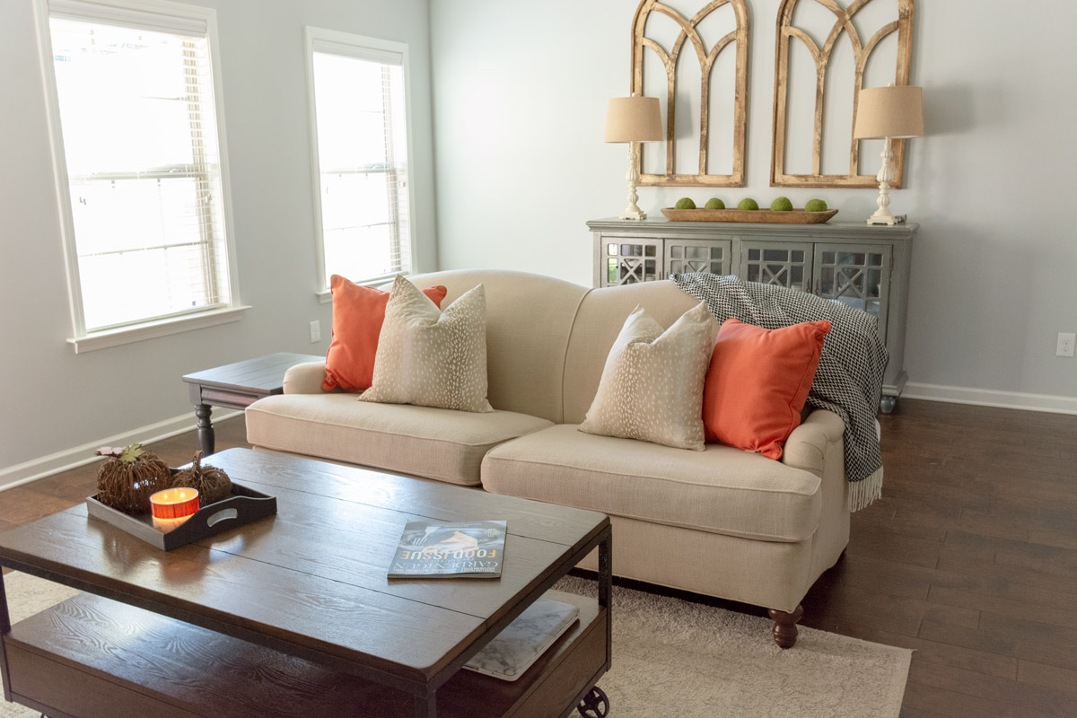 6 Easy Ways to Make Guests Feel Comfortable in Your Home – Cushion ...