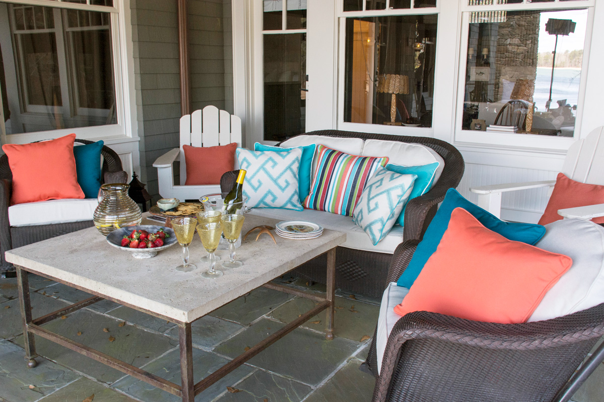 4 Ways to Incorporate Pantone’s 2019 Color of the Year Into Your Home ... 4 Ways to Incorporate Pantone’s 2019 Color of the Year Into Your Home ...